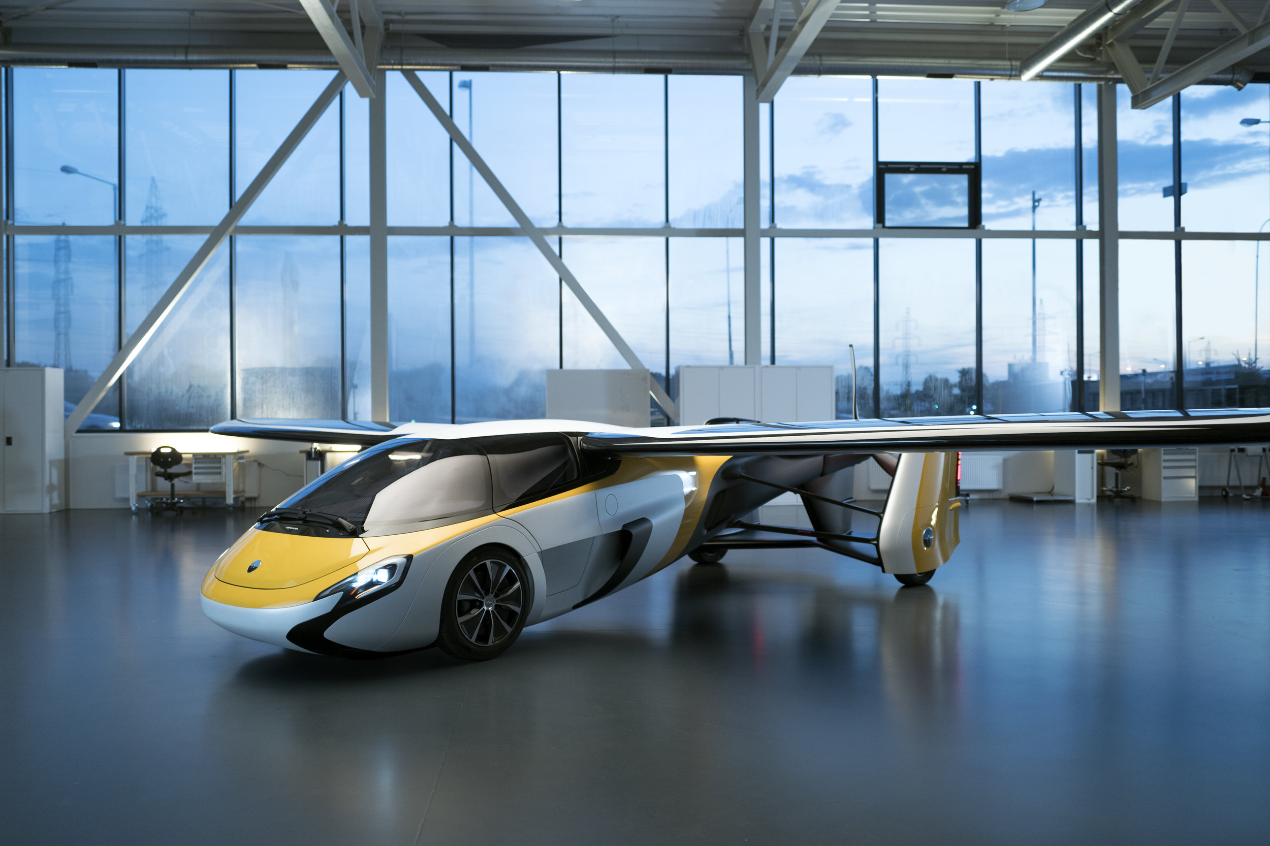 AeroMobil 4.0: It is a car..and it is a plane | Revolution.aero